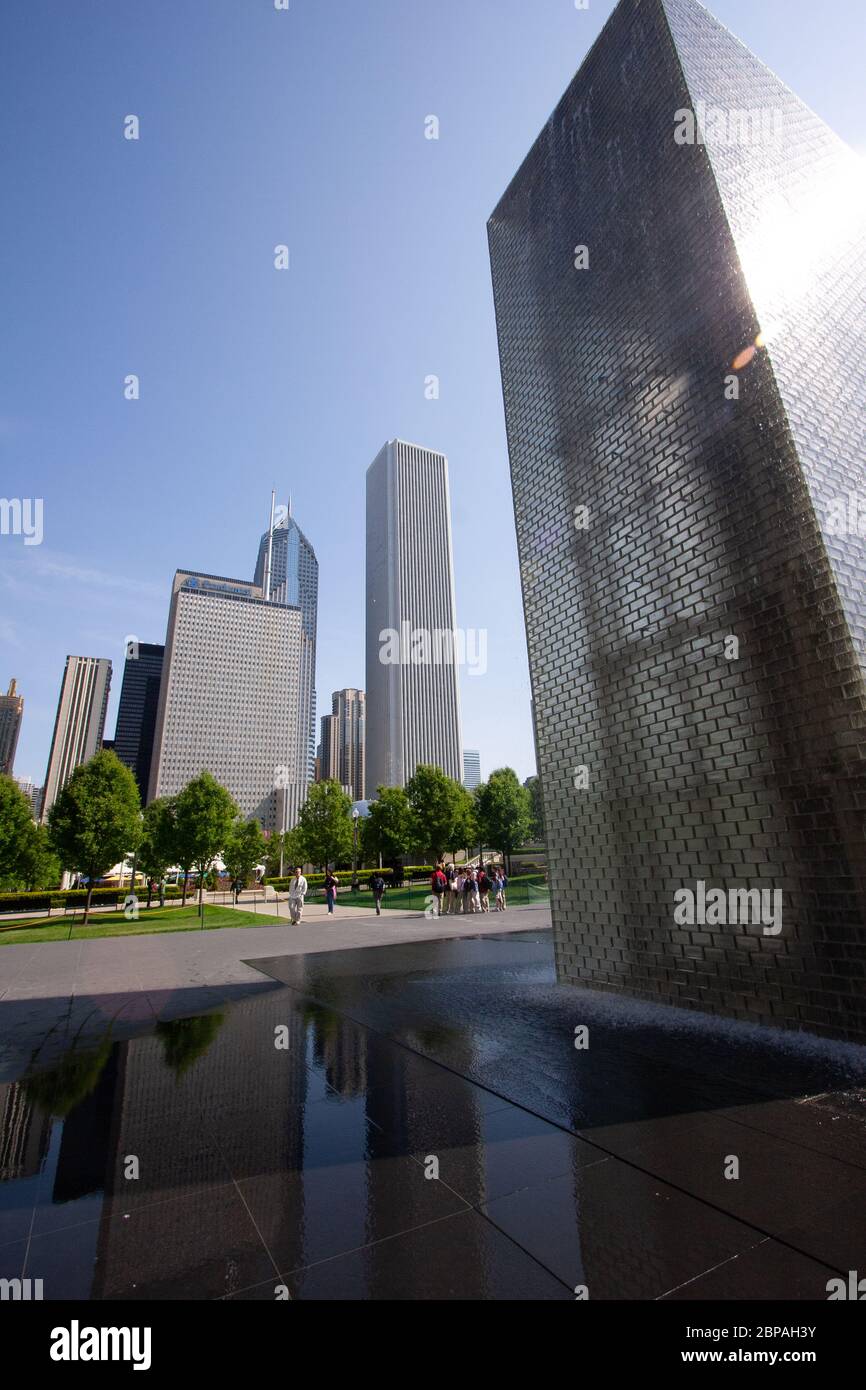 View of the Aon tower, One Prudential Plaza (formerly known as the ...