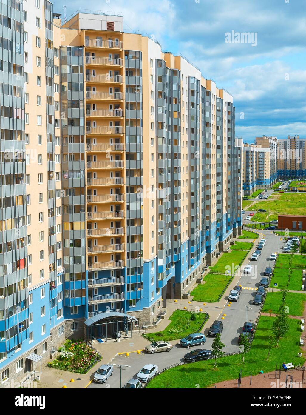 Apartments apartment block moscow hi-res stock photography and images ...
