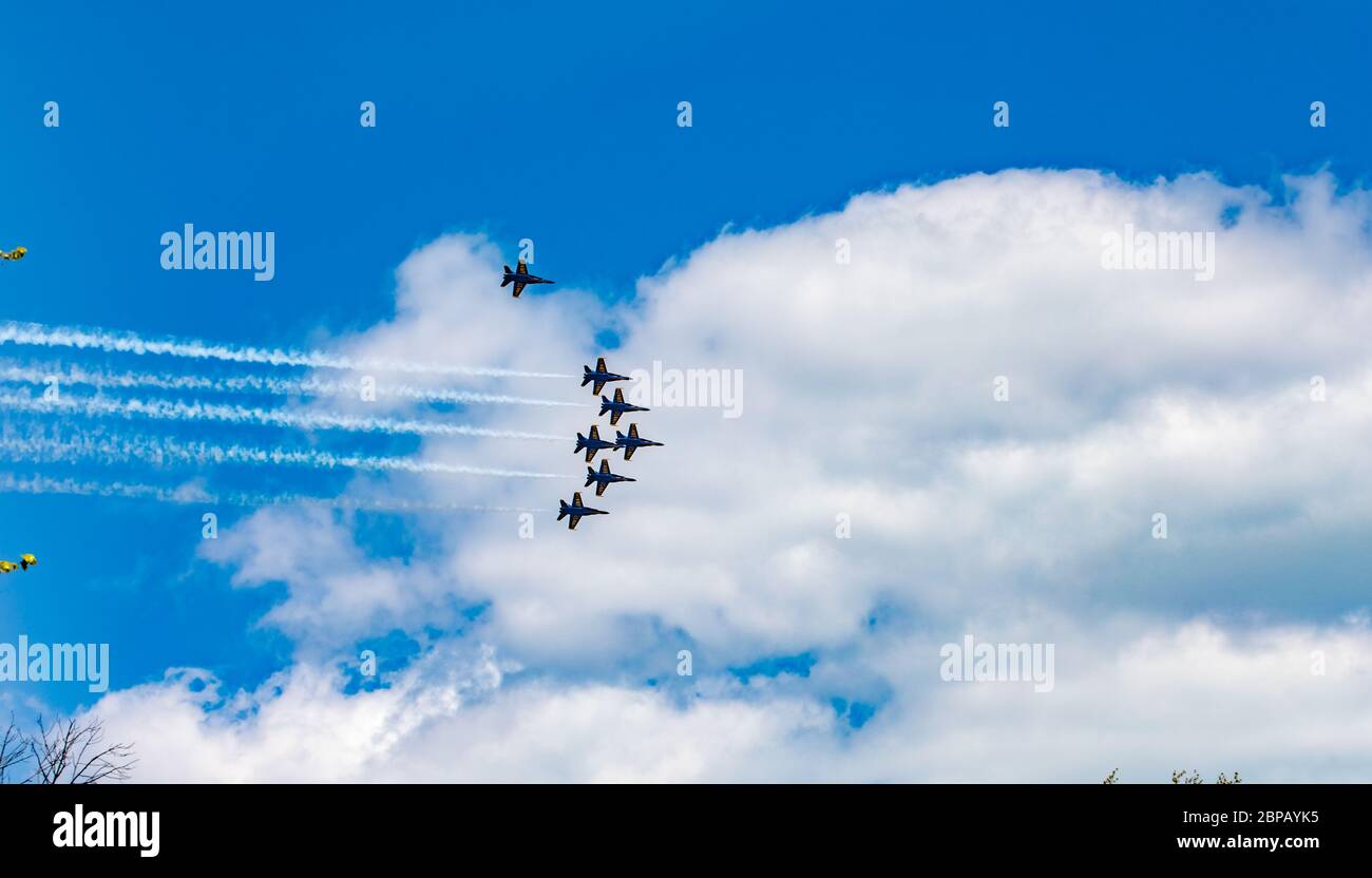 U.S. Navy Blue Angels fly over Chicago to honor healthcare staff ...