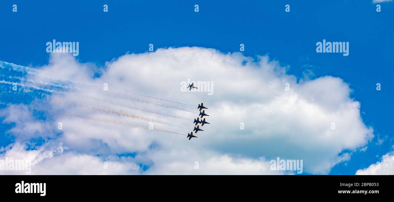U.S. Navy Blue Angels fly over Chicago to honor healthcare staff ...