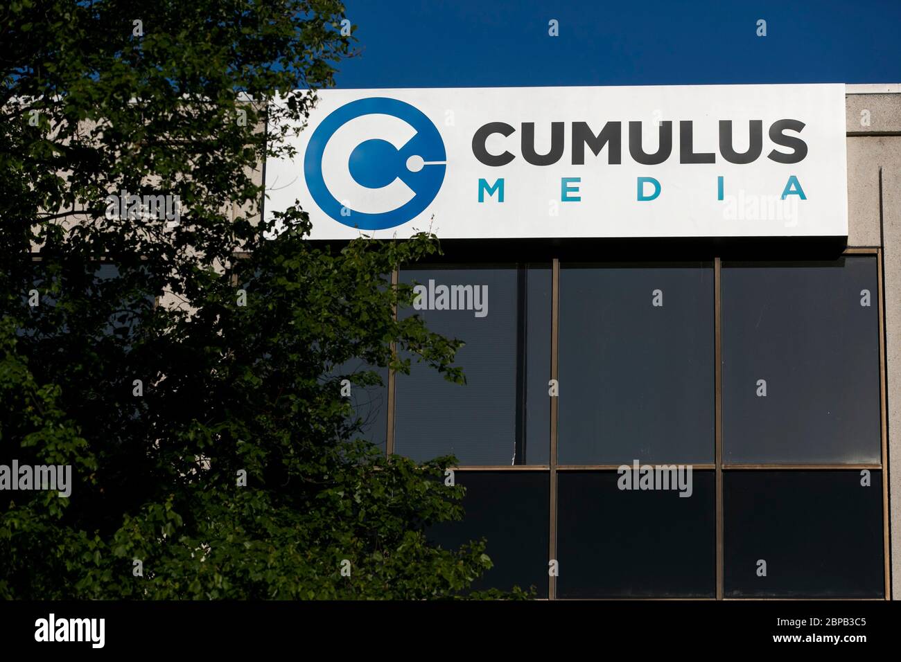 Cumulus media radio hi-res stock photography and images - Alamy