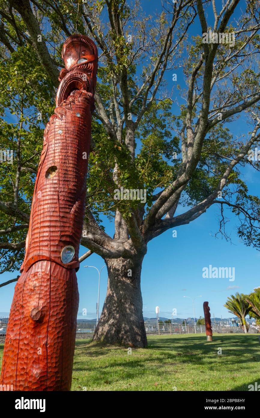 Maori totem poles or pou whenua on The Strand Tauranga, New Zealand ...