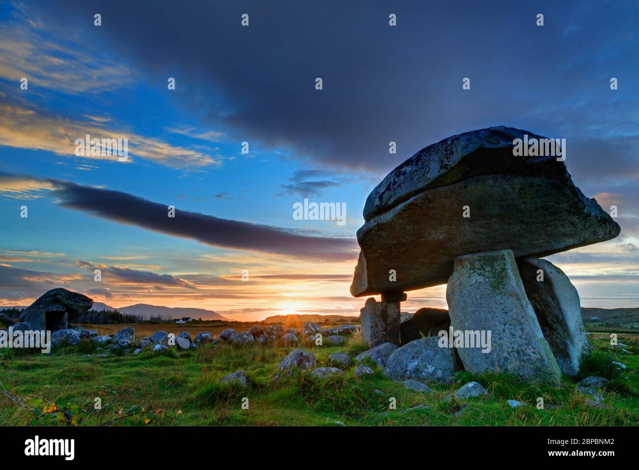 Kilclooney Dolmen, Kilclooney, County Donegal, Ireland, Europe Stock ...