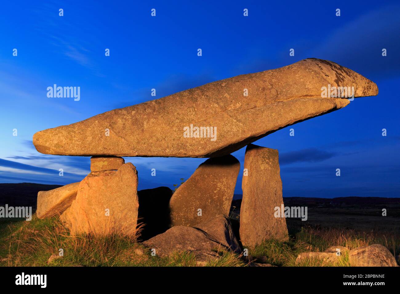 Kilclooney Dolmen, Kilclooney, County Donegal, Ireland, Europe Stock ...
