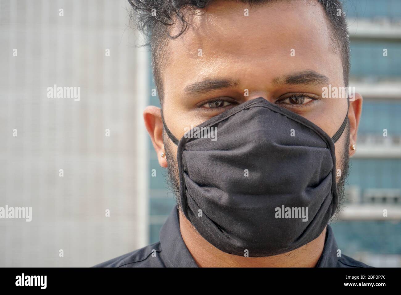 Indian people wearing mask hi-res stock photography and images - Alamy