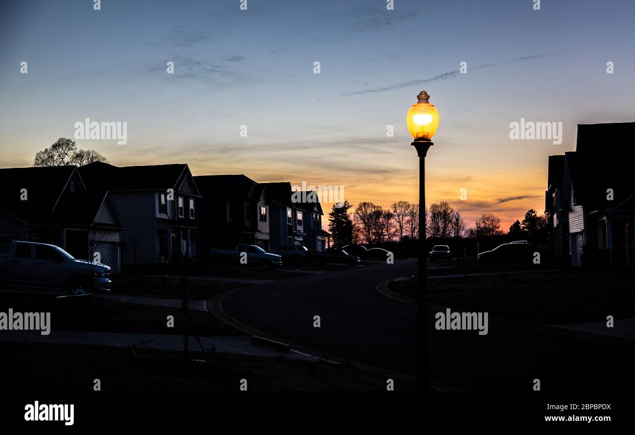 America suburban houses car hi-res stock photography and images - Alamy