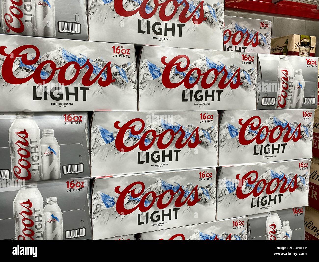 Coors beer can hi-res stock photography and images - Alamy