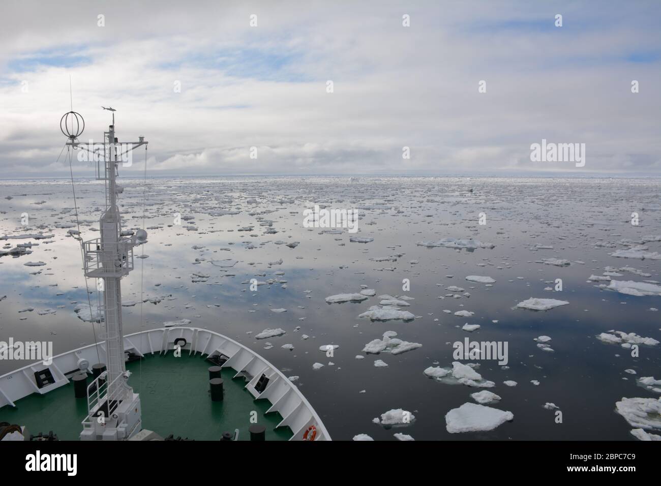 The mast of the Akademik Sergey Vavilov, a Russian research vessel ...