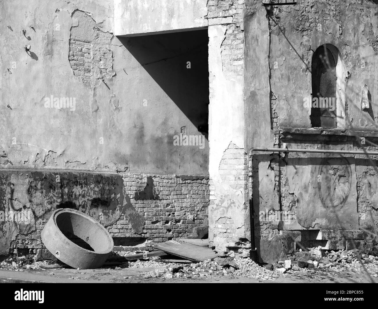 Black & white vintage building background Stock Photo - Alamy
