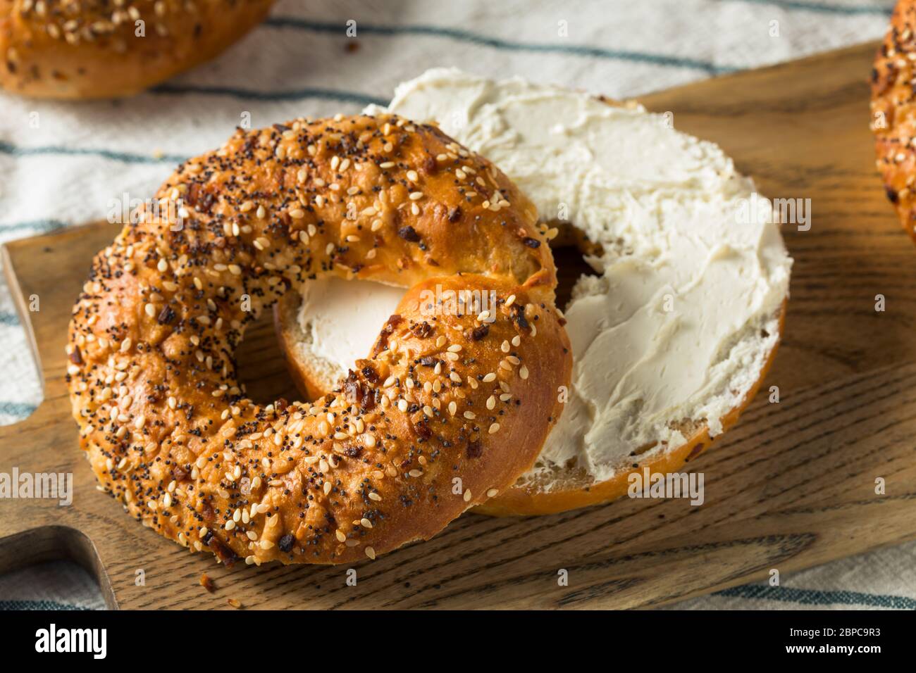 Everything Bagel With Cream Cheese