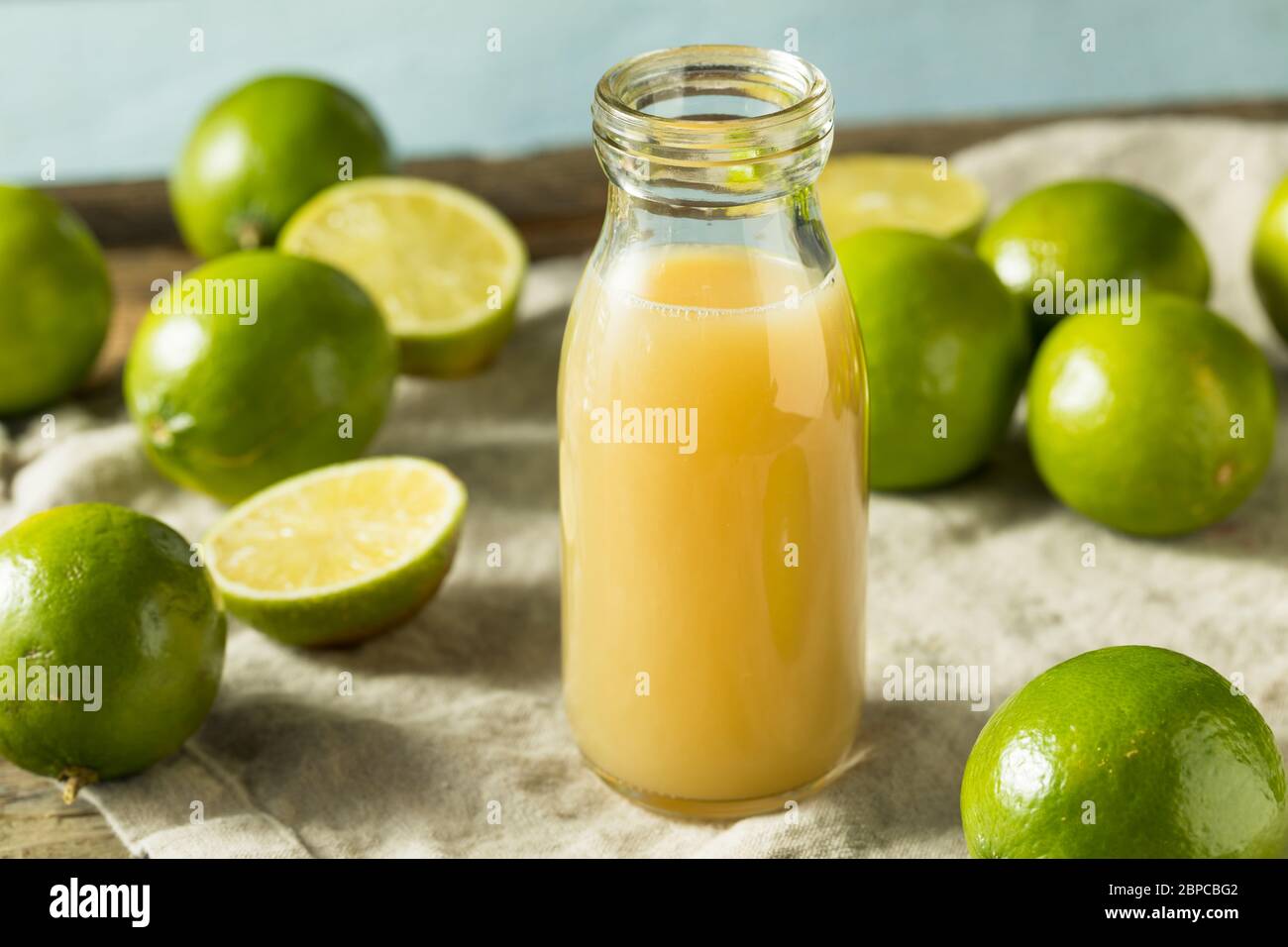 Juiced lime hi-res stock photography and images - Alamy