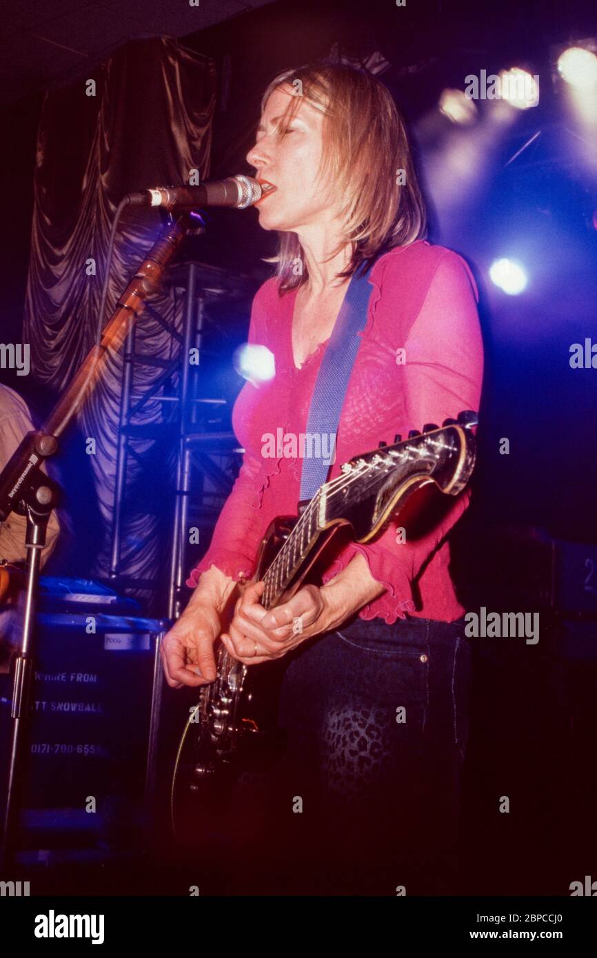 Sonic youth band 2000 hi-res stock photography and images - Alamy