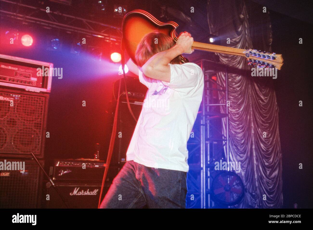 Sonic youth band 2000 hi-res stock photography and images - Alamy