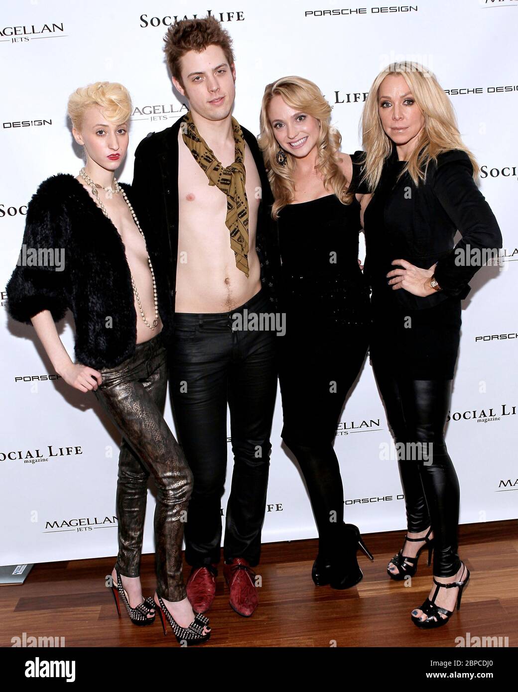 New York, NY, USA. 5 November, 2011. Elinor Arwyn, Aaron Strand, of The ...