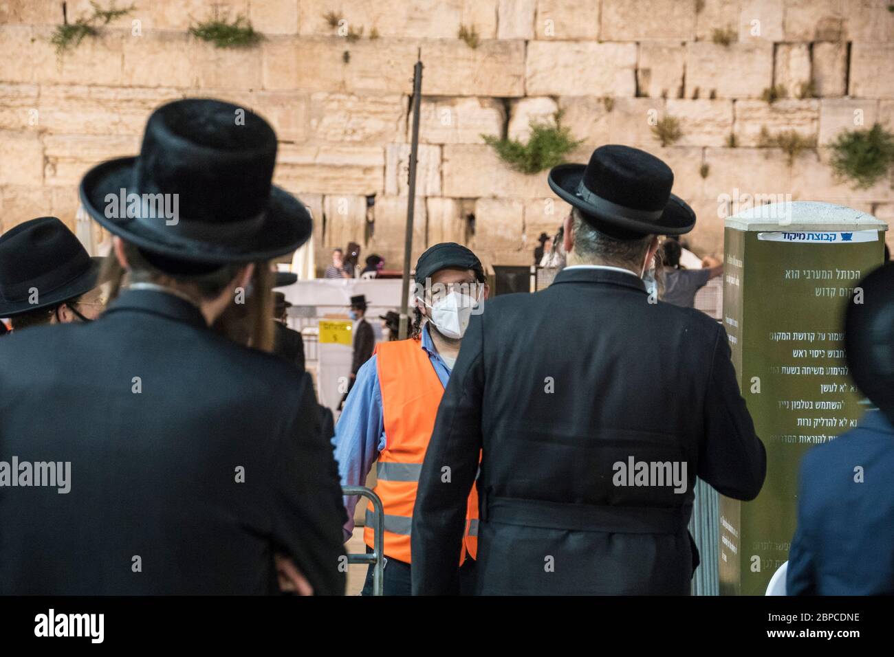 Charedi hi-res stock photography and images - Alamy