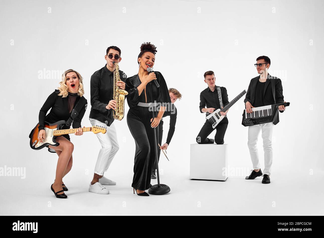 Of boy band five hi-res stock photography and images - Alamy