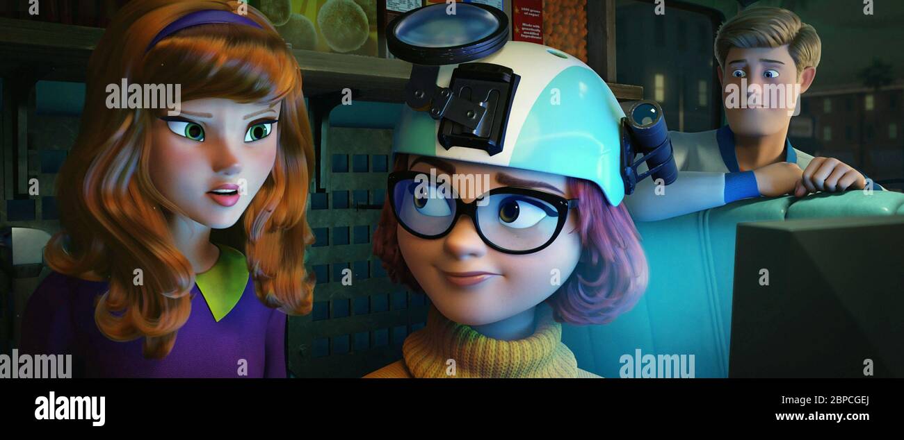 SCOOB!, from left: Daphne (voice: Amanda Seyfried), Velma (voice: Gina ...