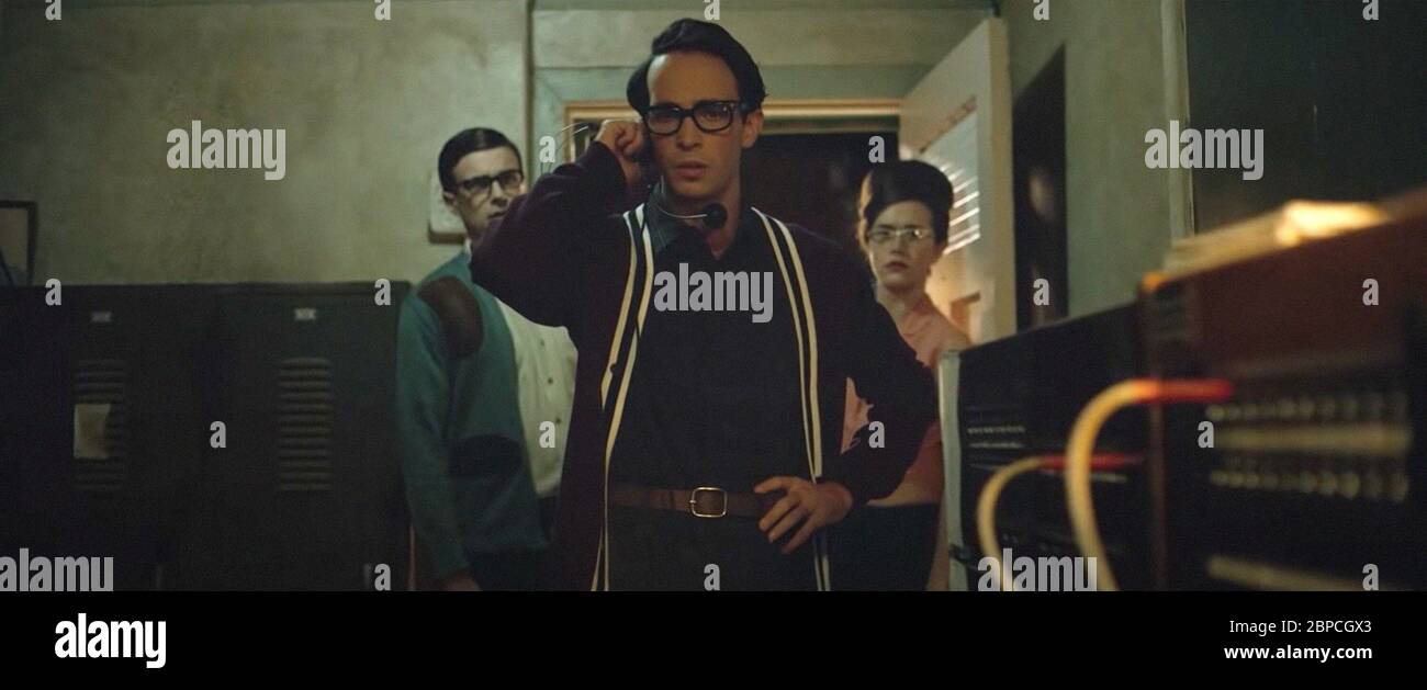 THE VAST OF NIGHT, center: Jake Horowitz, 2019. © Amazon / Courtesy ...