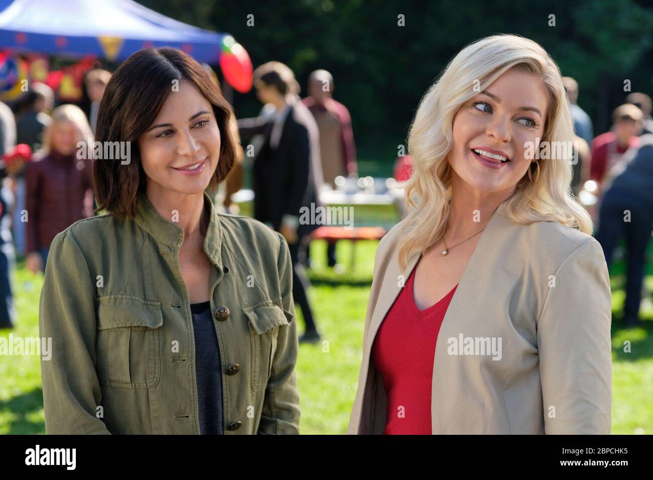 GOOD WITCH, from left: Catherine Bell, Kylee Evans, The Chili , (Season ...