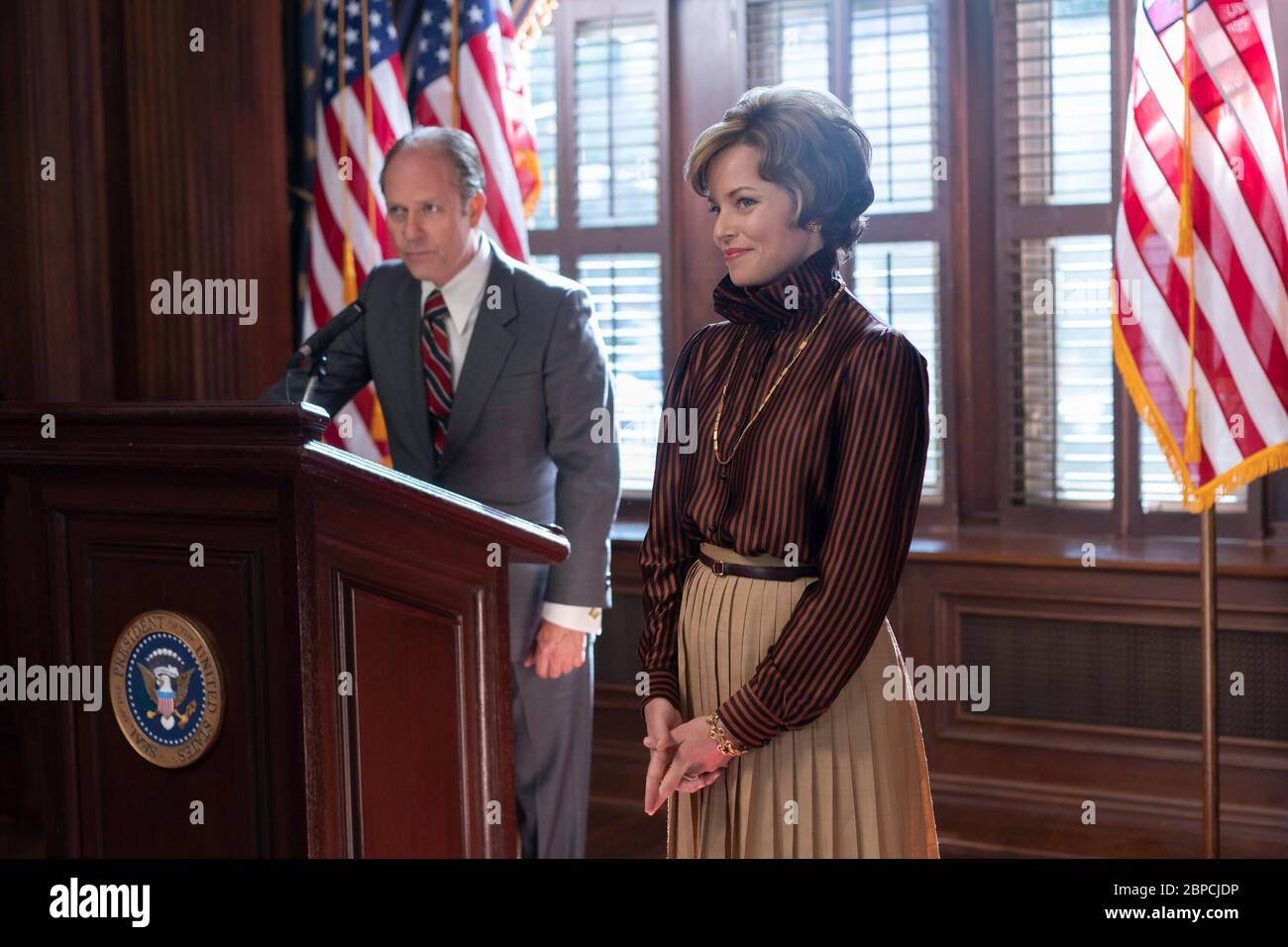 MRS. AMERICA, right: Elizabeth Banks as Jill Ruckelshaus, Jill ...