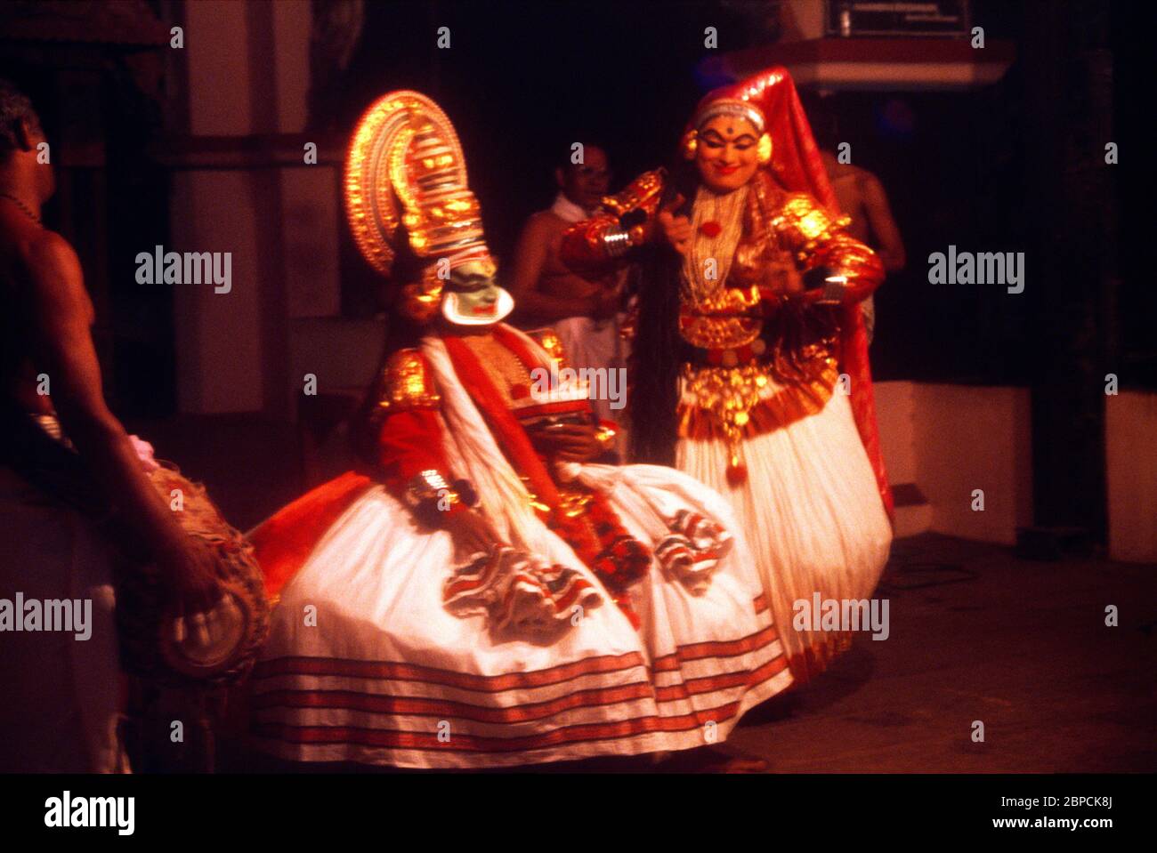 Kerala India Kochi Kathakali Dancers Stock Photo - Alamy
