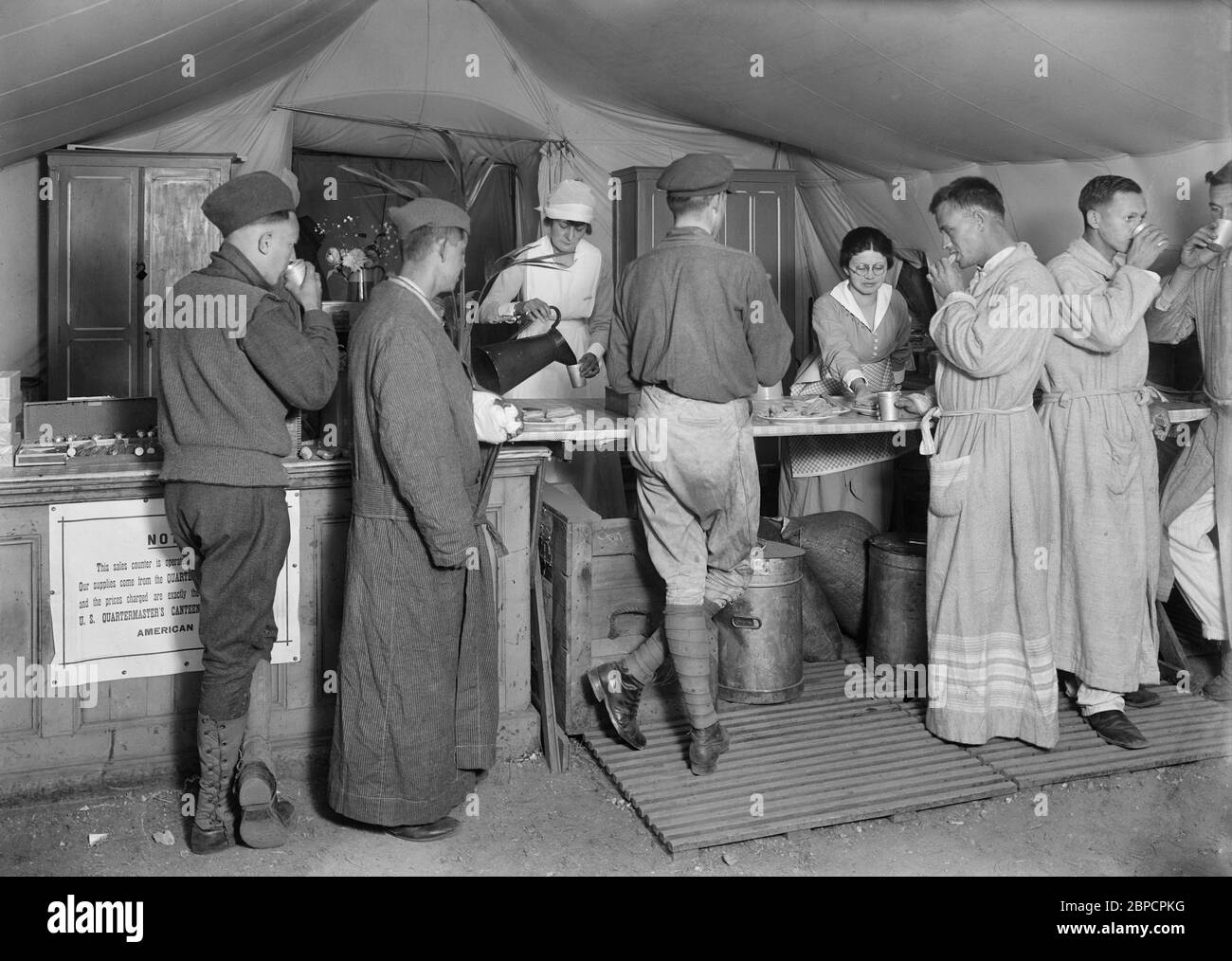 American Soldiers en route to the front being served daily with Coffee ...
