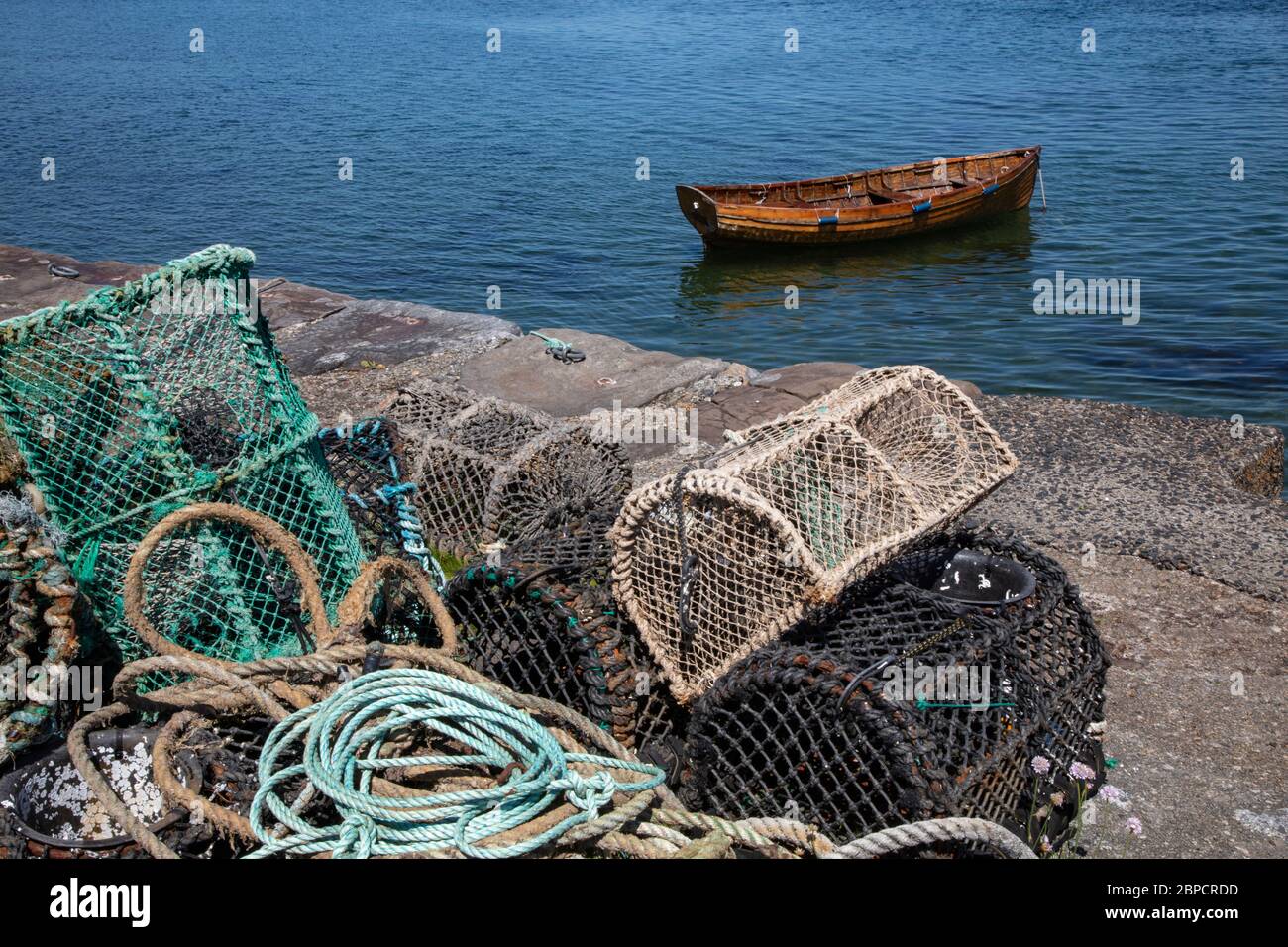 Lobster boat jetty hi-res stock photography and images - Alamy