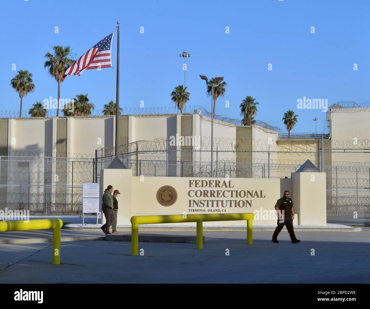 The federal correctional institution hi-res stock photography and ...