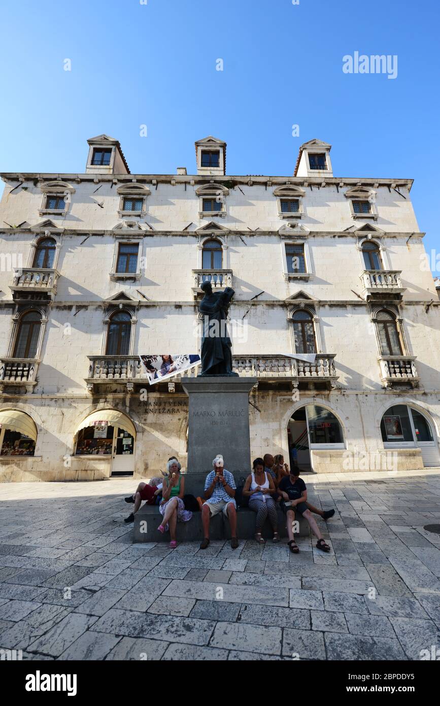 Statue of Marko Marulić at the fruit square in the Diocletians Palace ...
