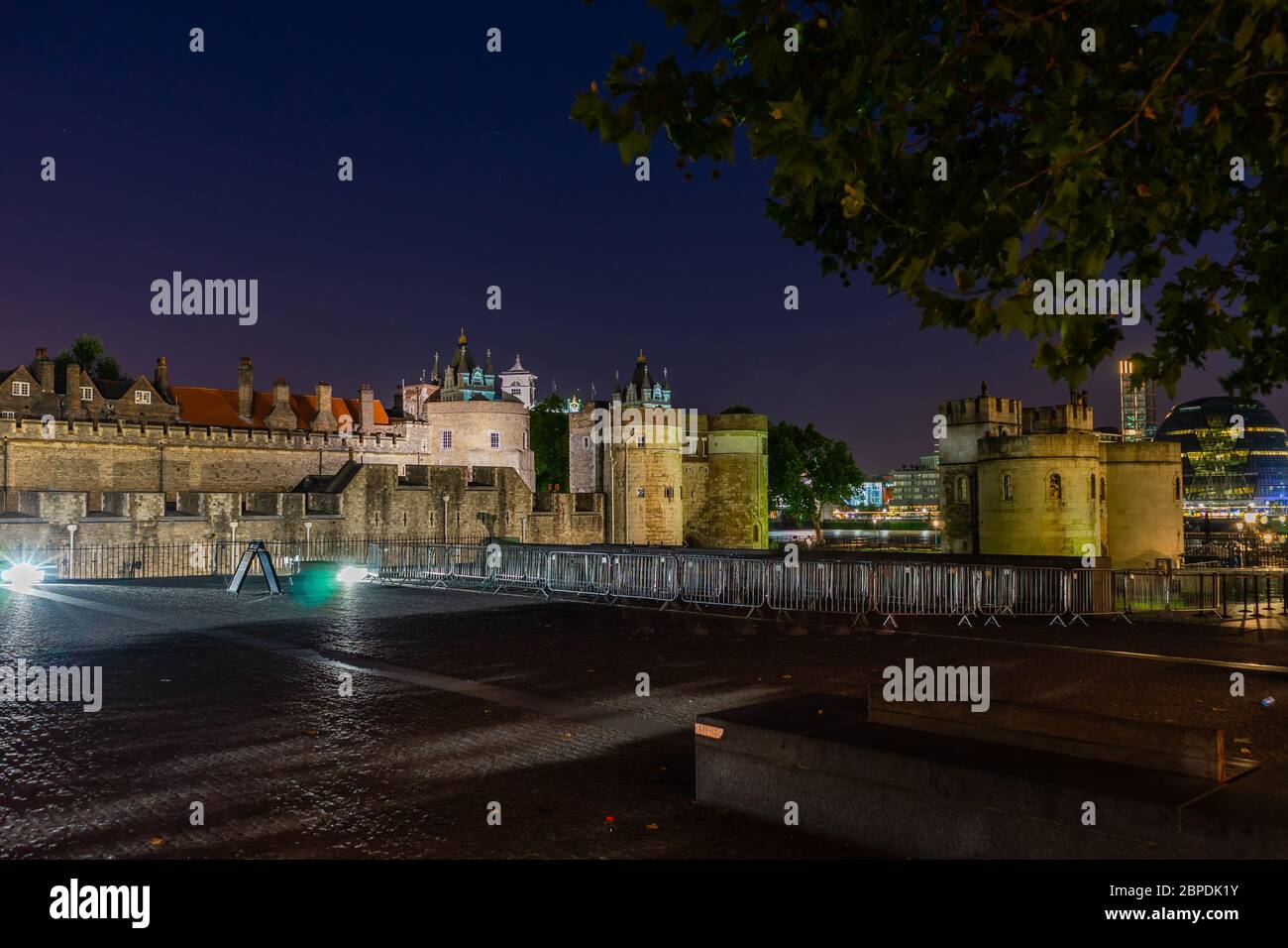 Tower of London at night, England, UK Stock Photo - Alamy