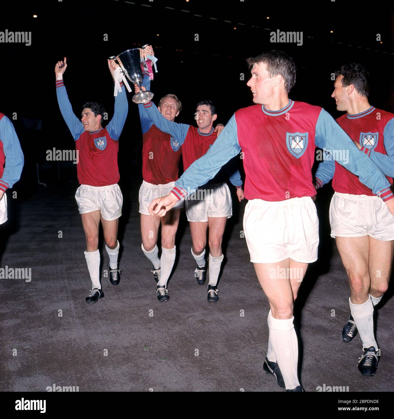 L r alan sealey hi-res stock photography and images - Alamy