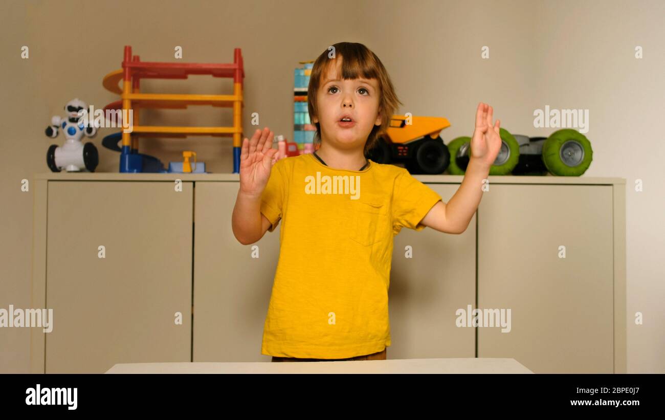 The yellow kid tells his story hi-res stock photography and images - Alamy