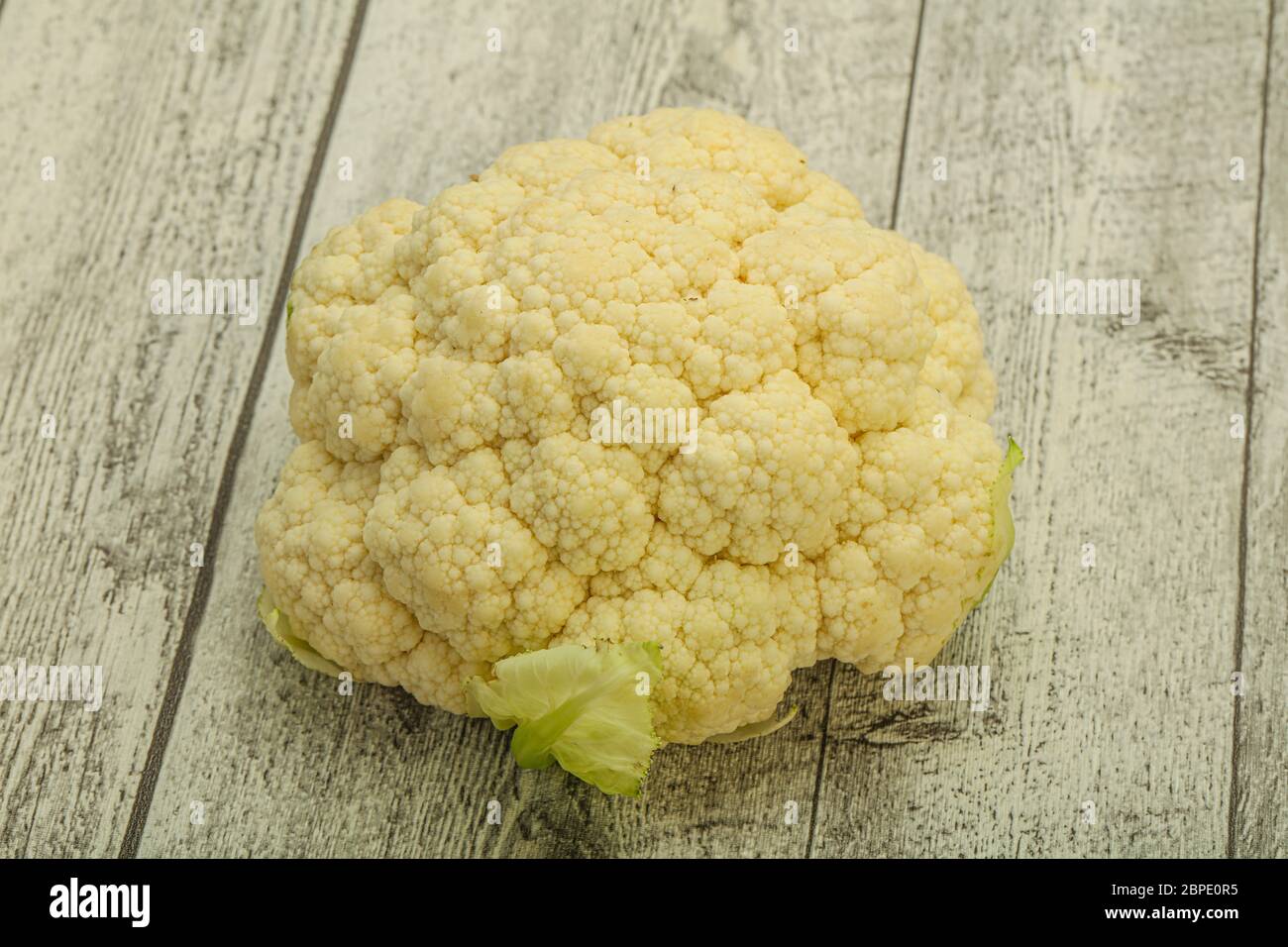 Natural vegan food - cauliflower for cooking Stock Photo - Alamy