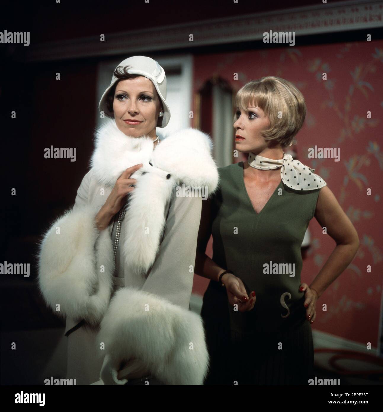 Gerlinde Locker und Anita Kupsch in Madame, Sie übertreiben..., Regie ...