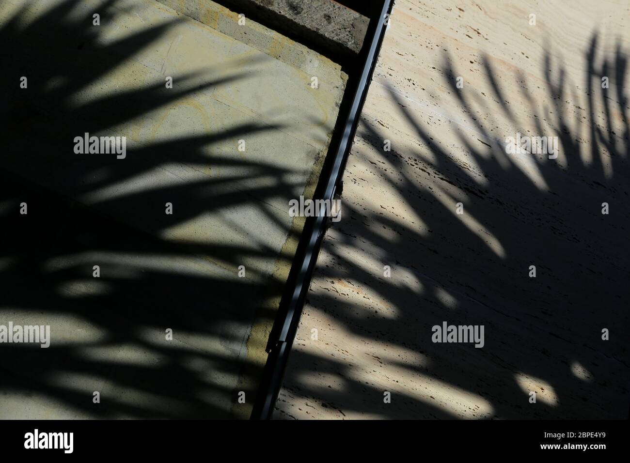 Shadows games hi-res stock photography and images - Alamy