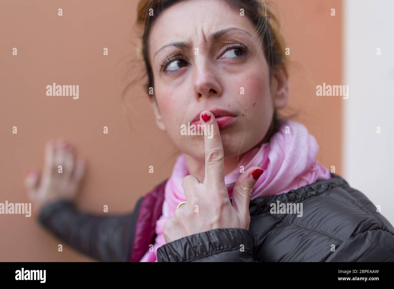 Puzzled frown hi-res stock photography and images - Alamy
