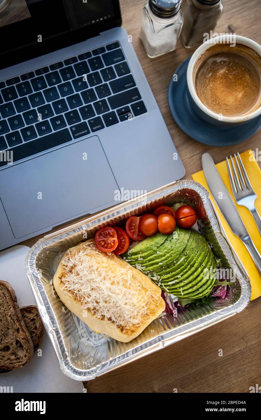 Office lunch hi-res stock photography and images - Alamy