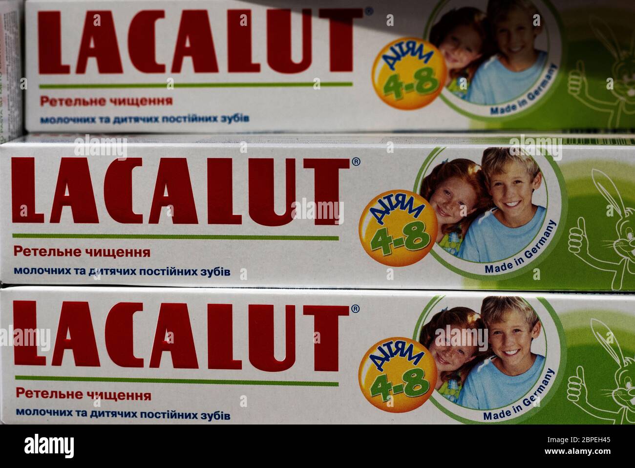 Toothpaste boxes hi-res stock photography and images - Alamy