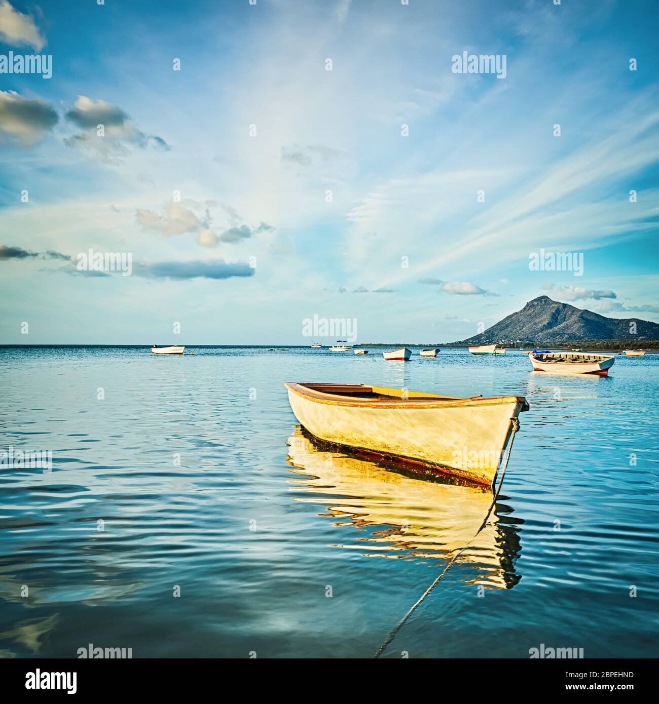 Mauritius mountain landscape sunset hi-res stock photography and images ...