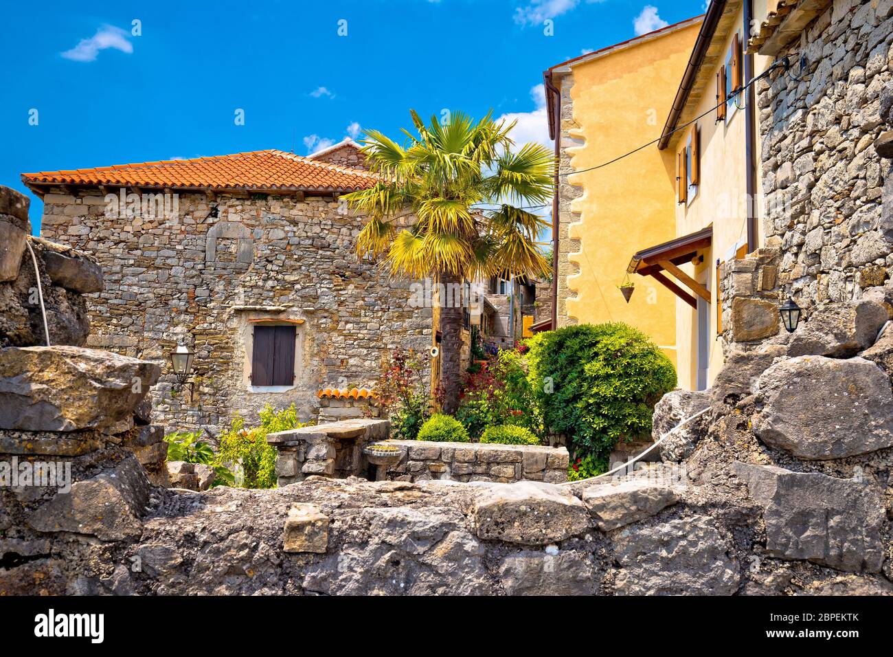 Town of Hum ancient architecture, smallest town in the world in Istria ...