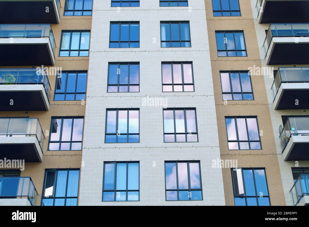 modern architecture wall facade windows residential building ...