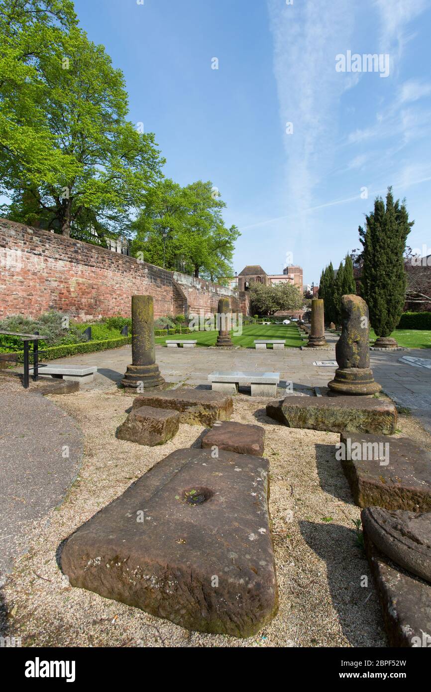 Chester city walls roman hi-res stock photography and images - Alamy