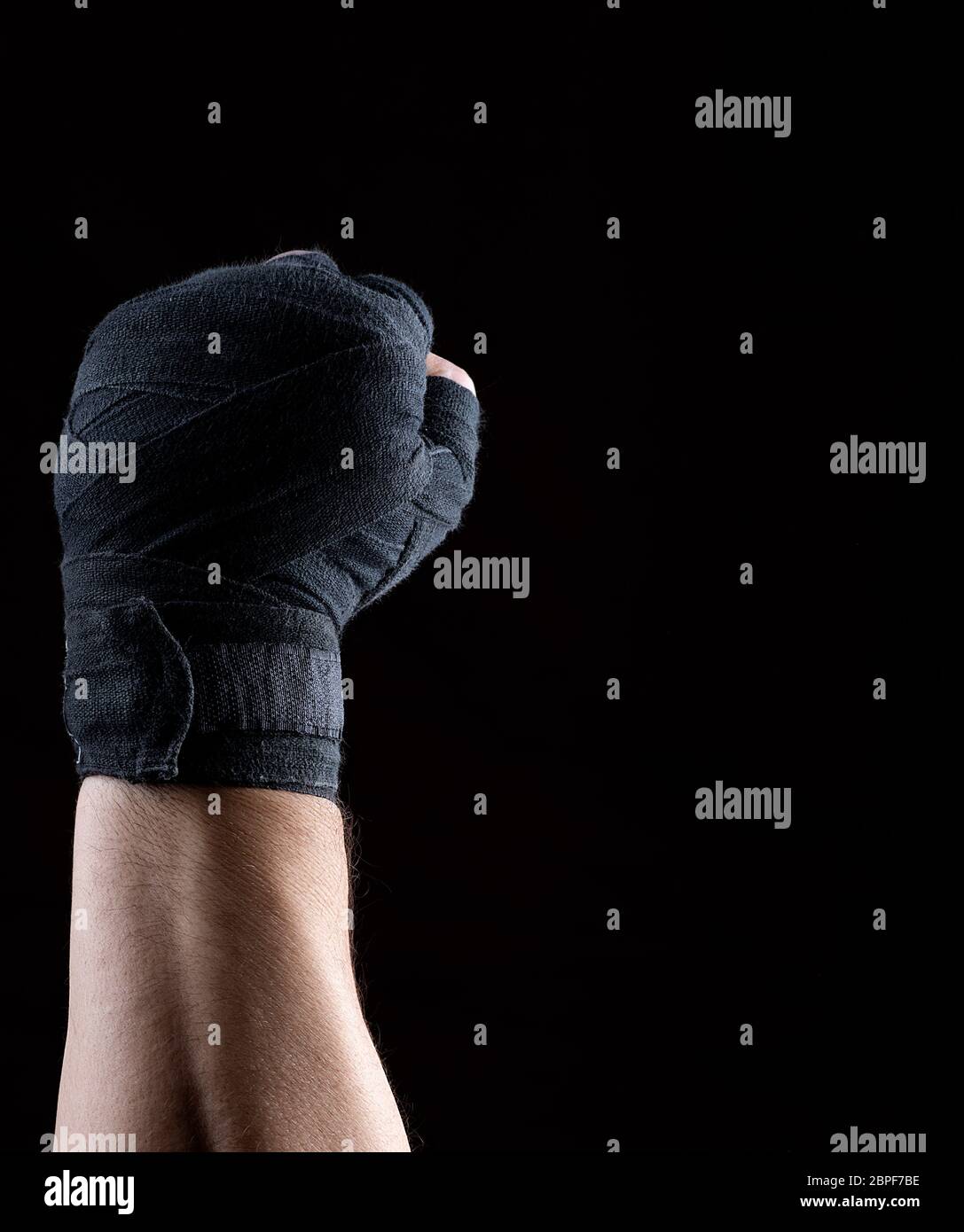 Black hand bandage hi-res stock photography and images - Alamy