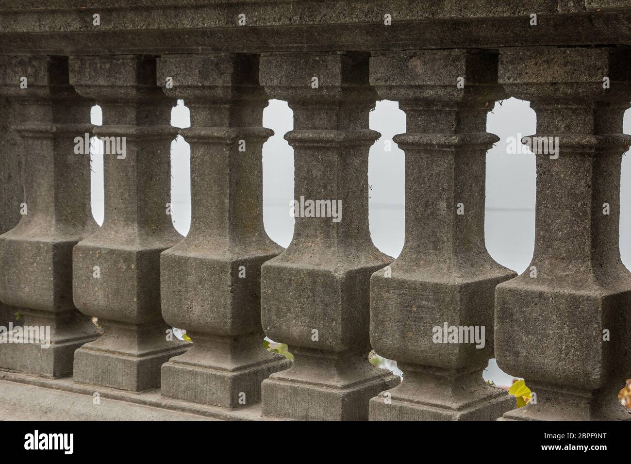 Columned windows hi-res stock photography and images - Alamy