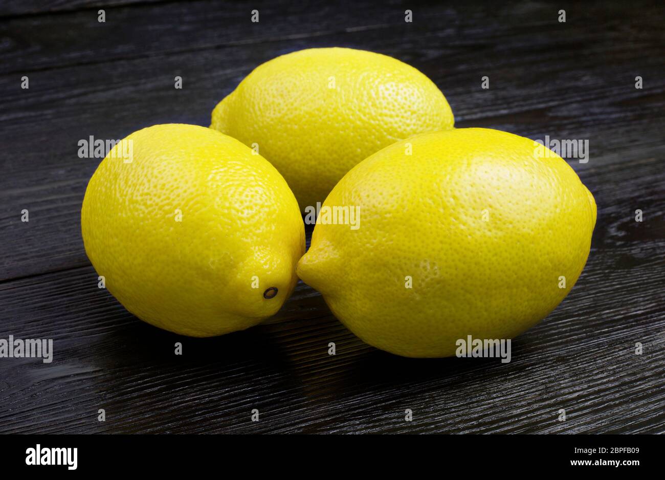 Three large lemons hi-res stock photography and images - Alamy