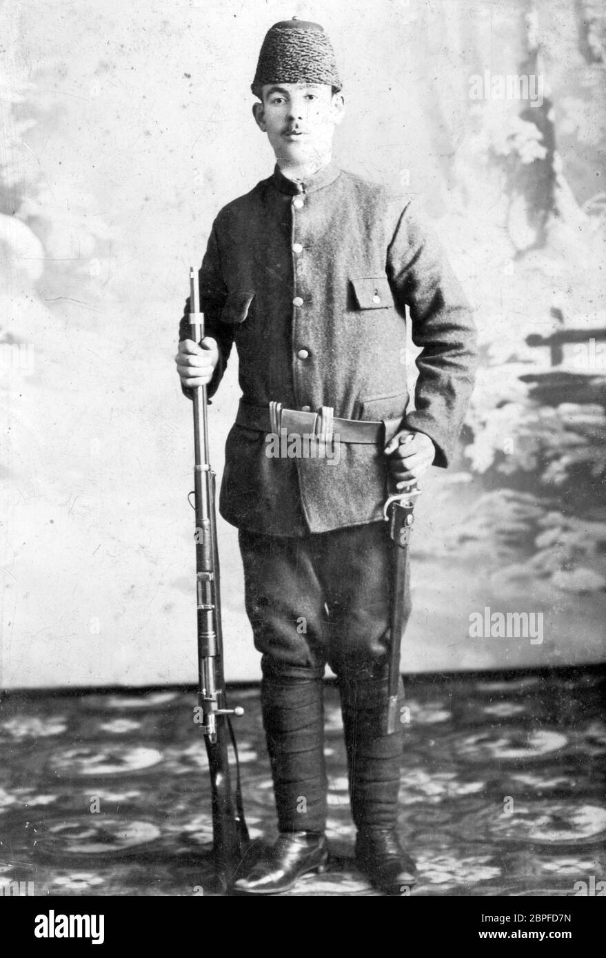 Turkish soldier WW1 Stock Photo - Alamy