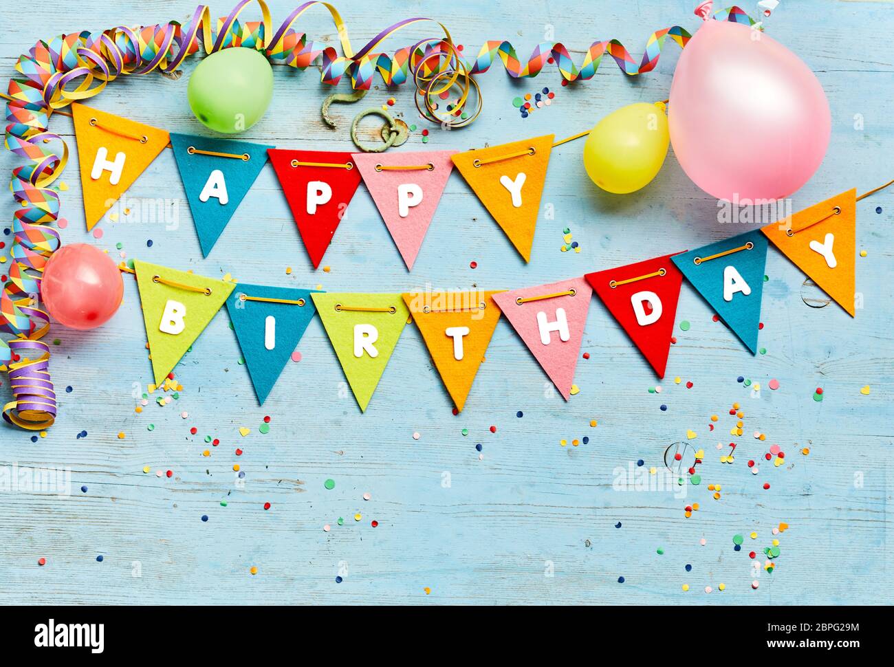 Happy Birthday bunting background with colorful triangular flags, party ...