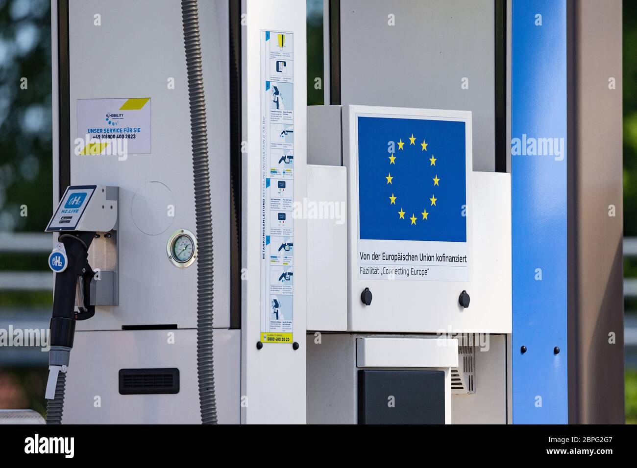 Osnabrueck, Germany May 17th 2020: Symbolic images - 2020 petrol pump ...