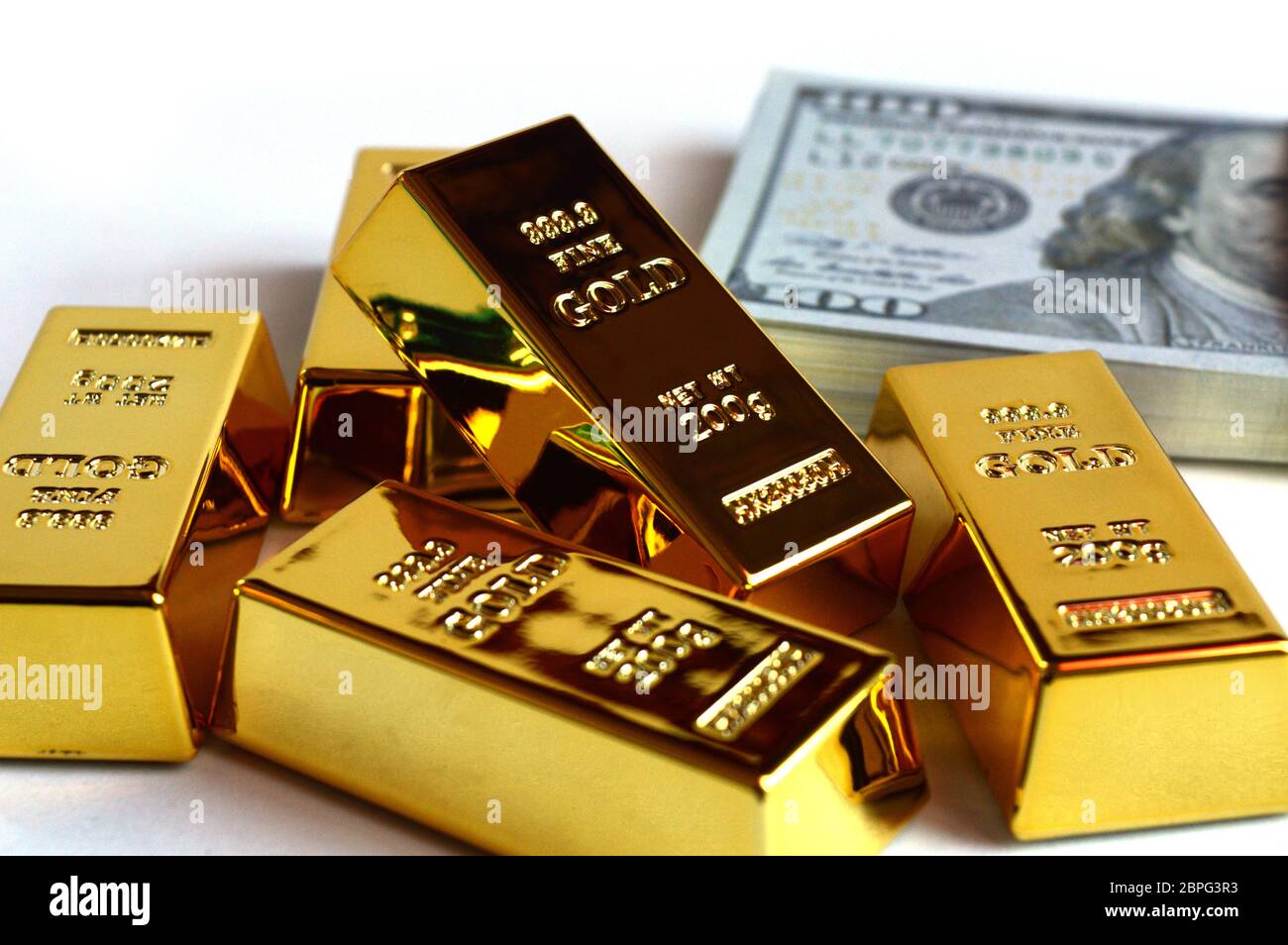 American paper money gold bar hi-res stock photography and images - Alamy