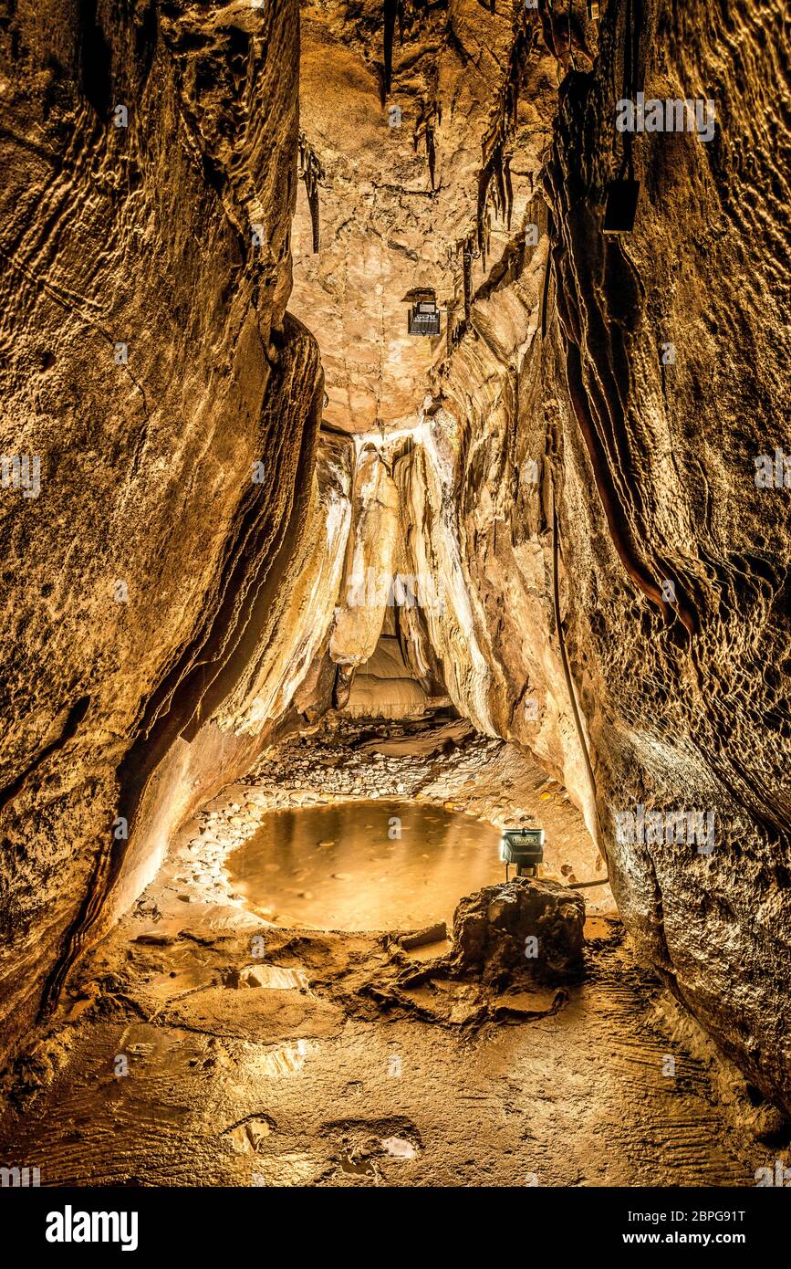 Ingleborough cave yorkshire dales hi-res stock photography and images ...